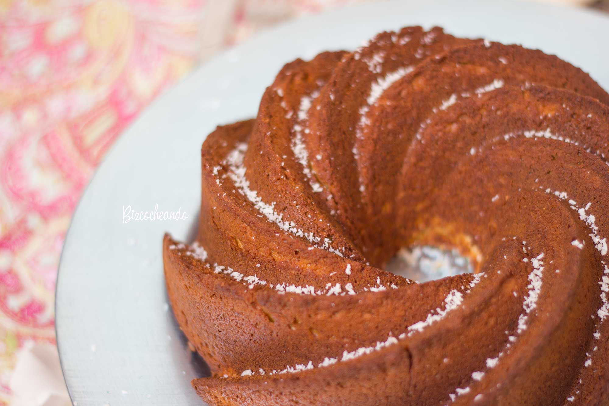Bundt Cake de Coco – Bizcocheando