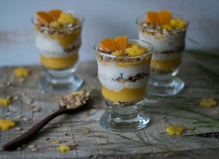 Reto Dis-Fruta: Vasitos de Mango, Yogur y Mandarina – Bizcocheando